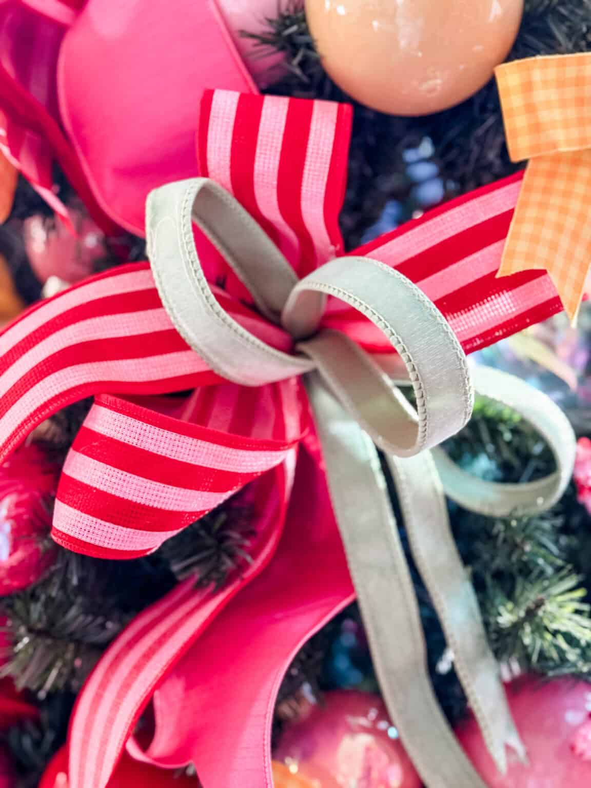 How to Make a Whimsical Holiday Bow Using Just 3 Loops - Chair Whimsy