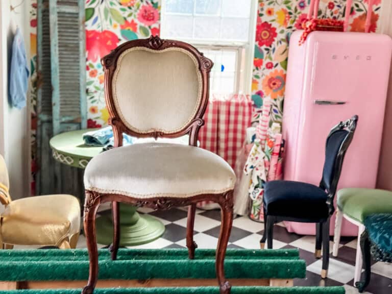 Debut Taylor Swift Inspired Chair - Chair Whimsy